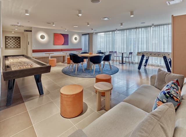 Le Leo | Jersey City Luxury Rentals | Studio, 1 & 2 Bedroom