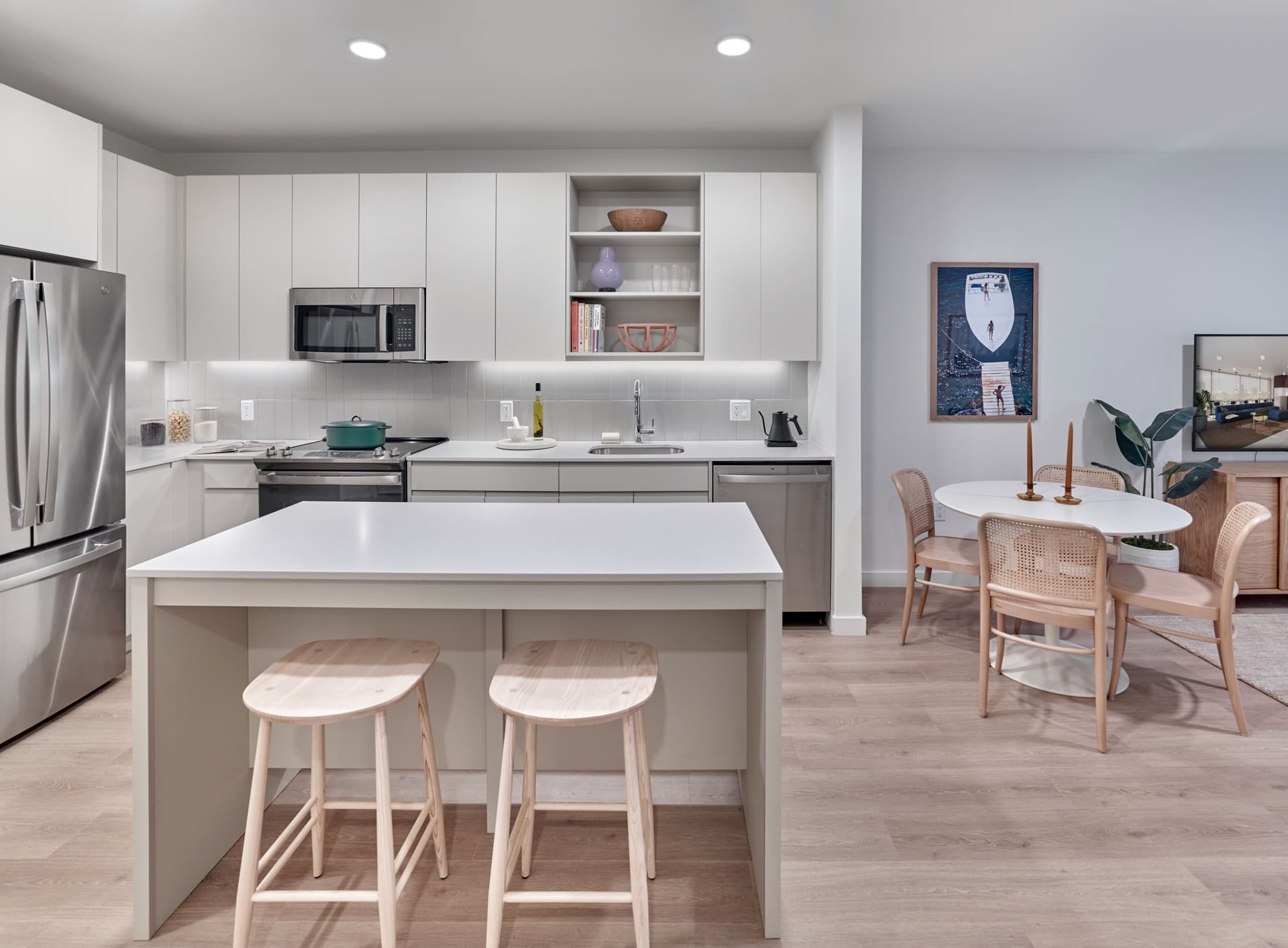 Le Leo | Jersey City Luxury Rentals | Studio, 1 & 2 Bedroom